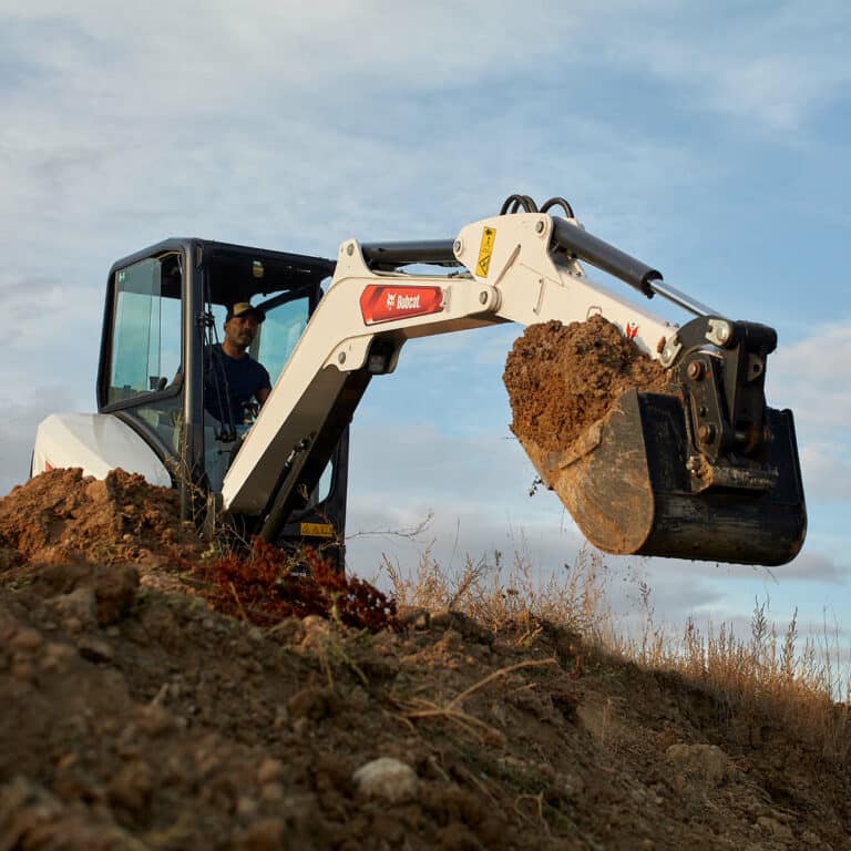 Bobcat E32 Mini Excavator | Delecca's