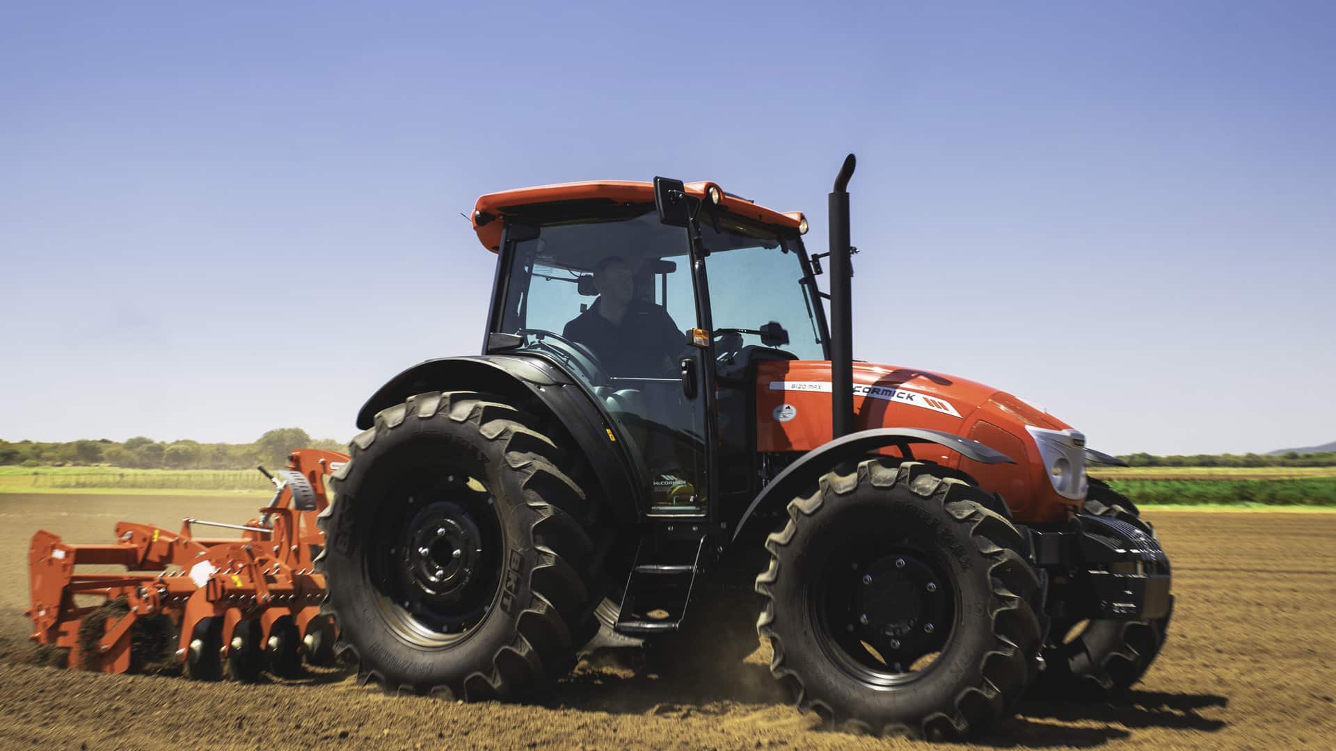 McCormick B-MAX Farm Tractor | Delecca's