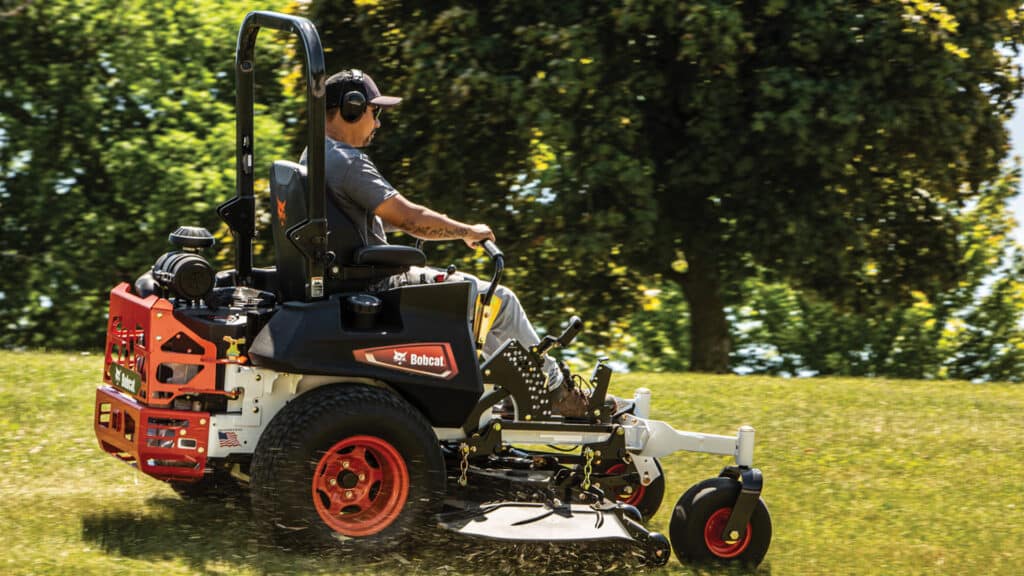 Bobcat ZT7000 Zero Turn Mower | Delecca's