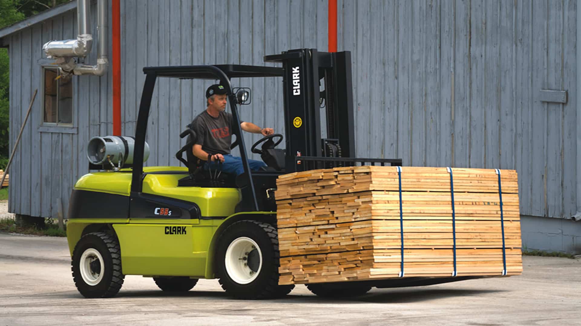 Clark Forklifts | Delecca's
