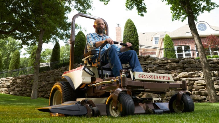 Grasshopper 226V Zero Turn Mower | Delecca's