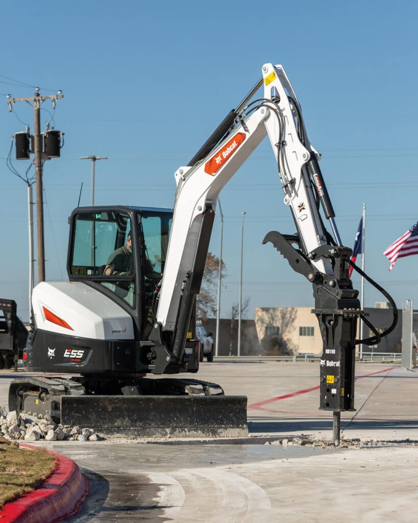 Bobcat E55 R Mini Excavator | Delecca's